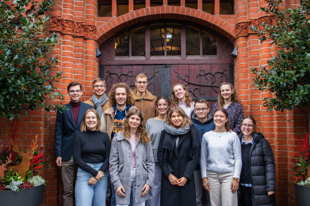 Jugend-Enquete-Kommission e.V. – Wir geben der Jugend eine Stimme in der Politik!